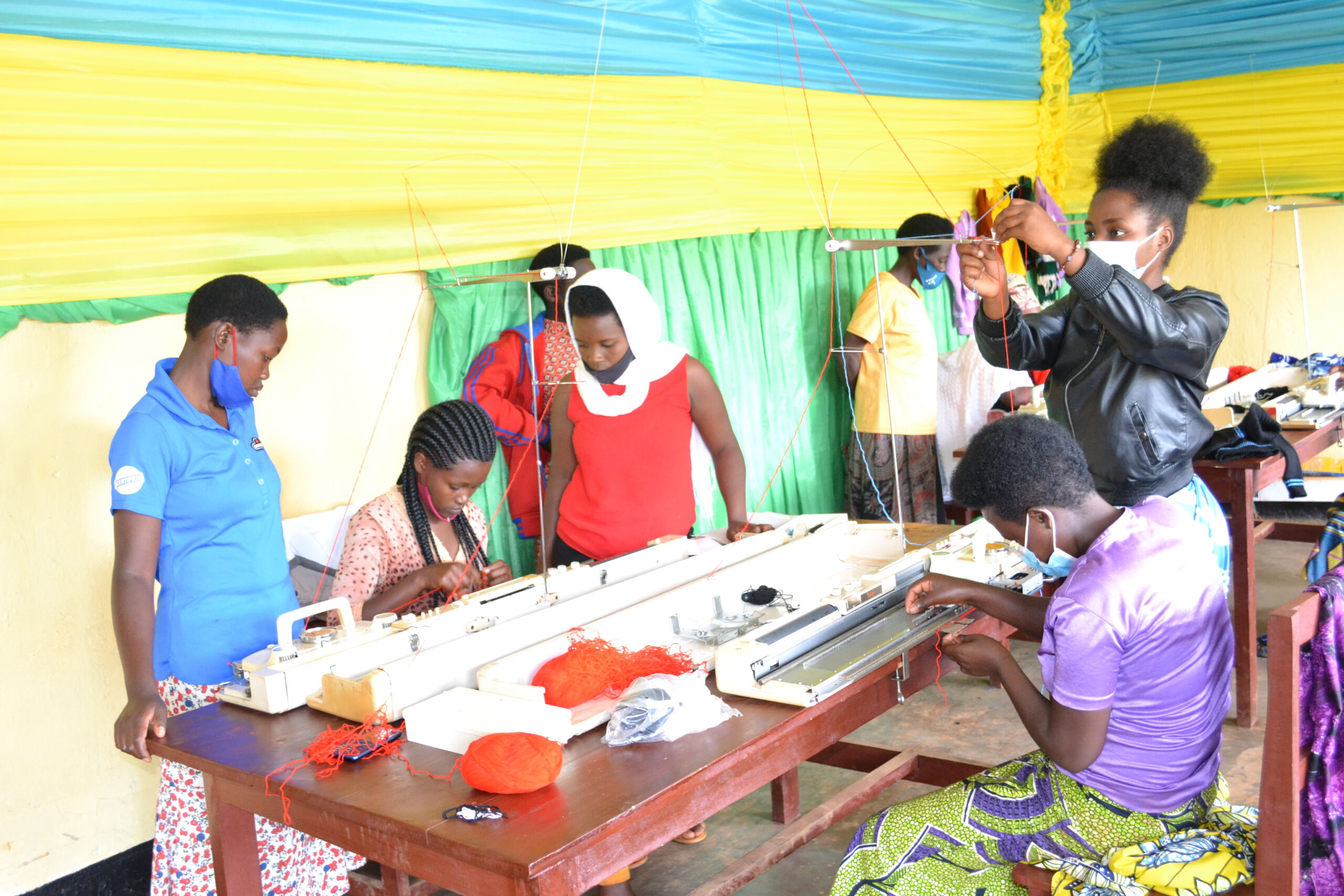 Empowering youth through Diversified income sources - Vi Agroforestry